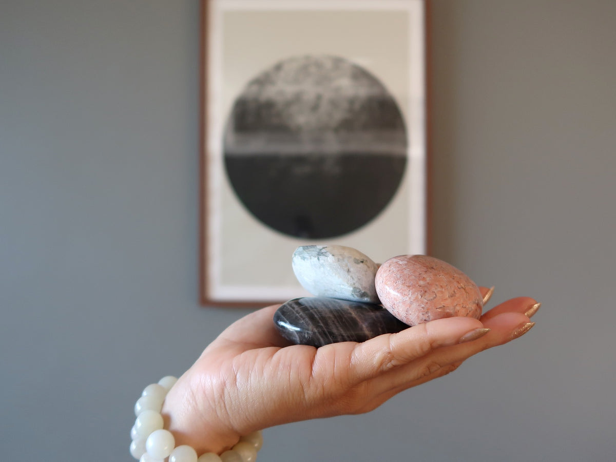 How to Use Moonstone by Colors - Which Stone is for You? — Satin Crystals