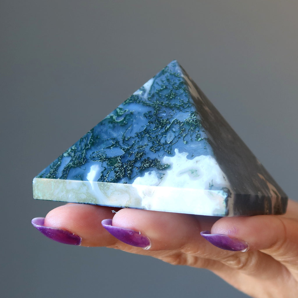 Pyramid Shop I Healing with Sacred Geometry I Satin Crystals